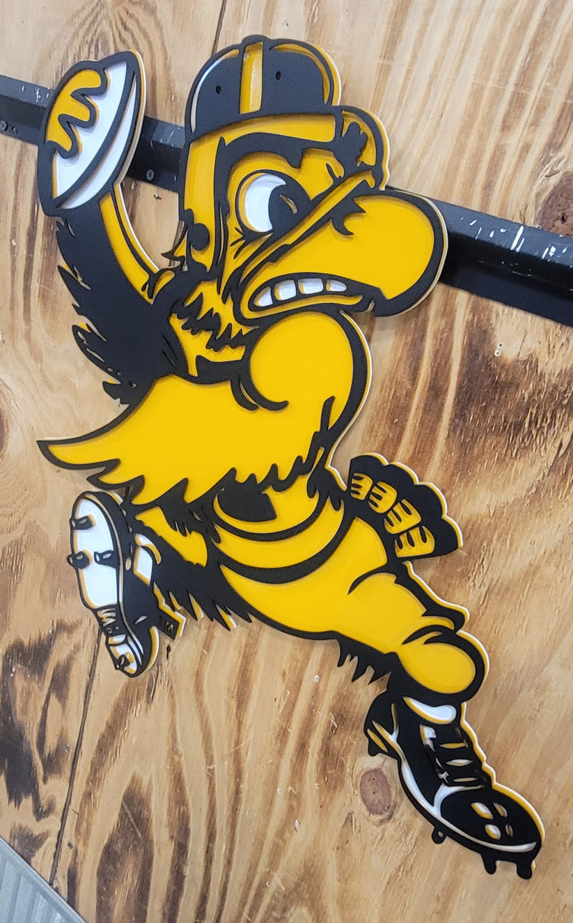 Iowa Hawkeyes Vintage Football Herky – Premier Metal Art
